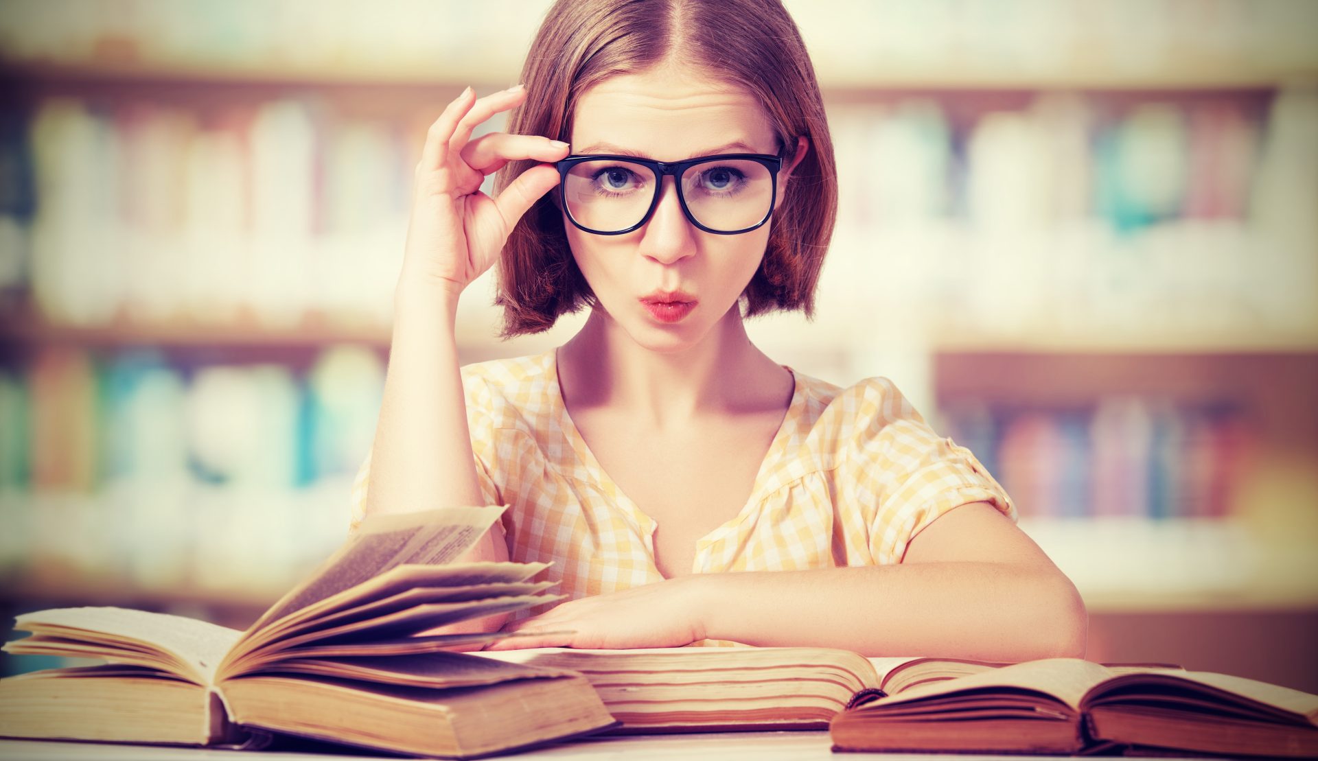How do glasses correct farsightedness?